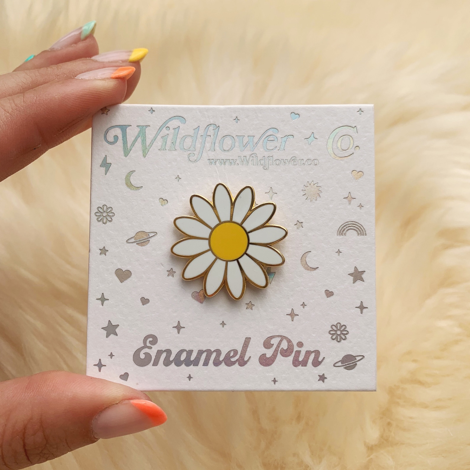 Daisy Enamel Pin Flower Lazy Daisy Jewelry Cute Gift | Etsy