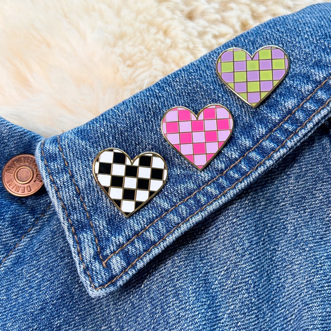 Checkered Heart Enamel Pin Black & White Pink or Lilac and | Etsy