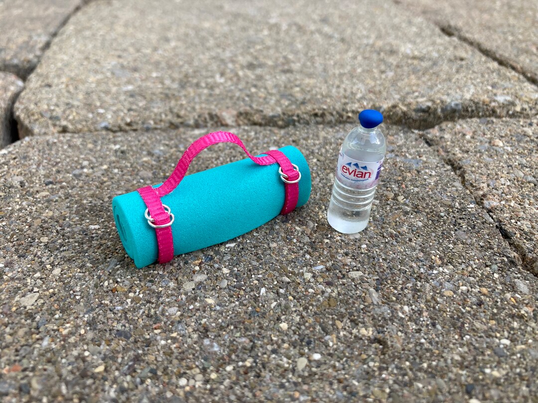 Dollhouse Miniature Exercise Yoga Mat Water Bottle 1 Scale 1:12 - Etsy