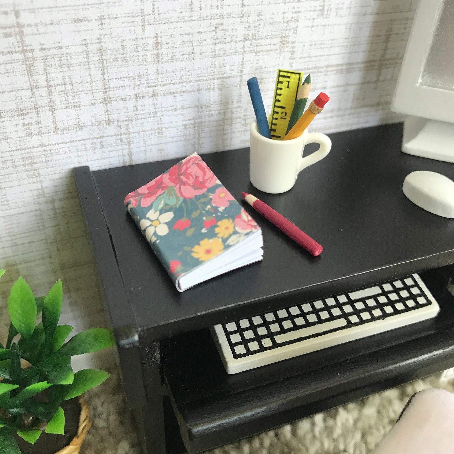 Dollhouse Miniature Notebook Pencil Pen Mug Notepad Office Set 1” Scale ...