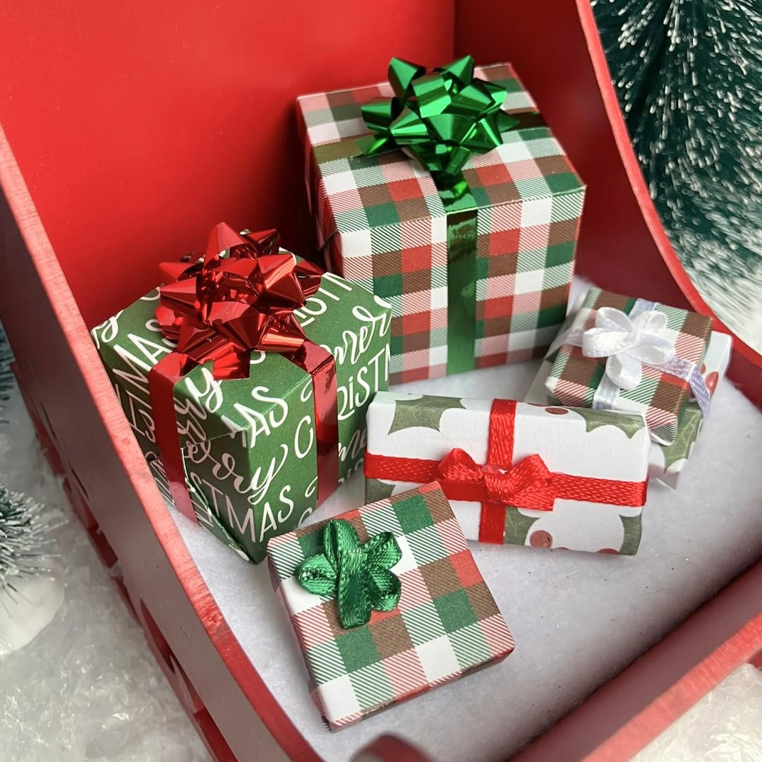 Dollhouse Miniature Christmas Presents Holiday Gifts Box Package Bag 1 ...