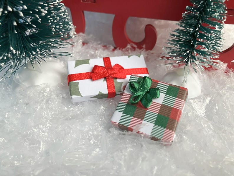 Dollhouse Miniature Christmas Presents Holiday Gifts Box Package Bag 1 ...