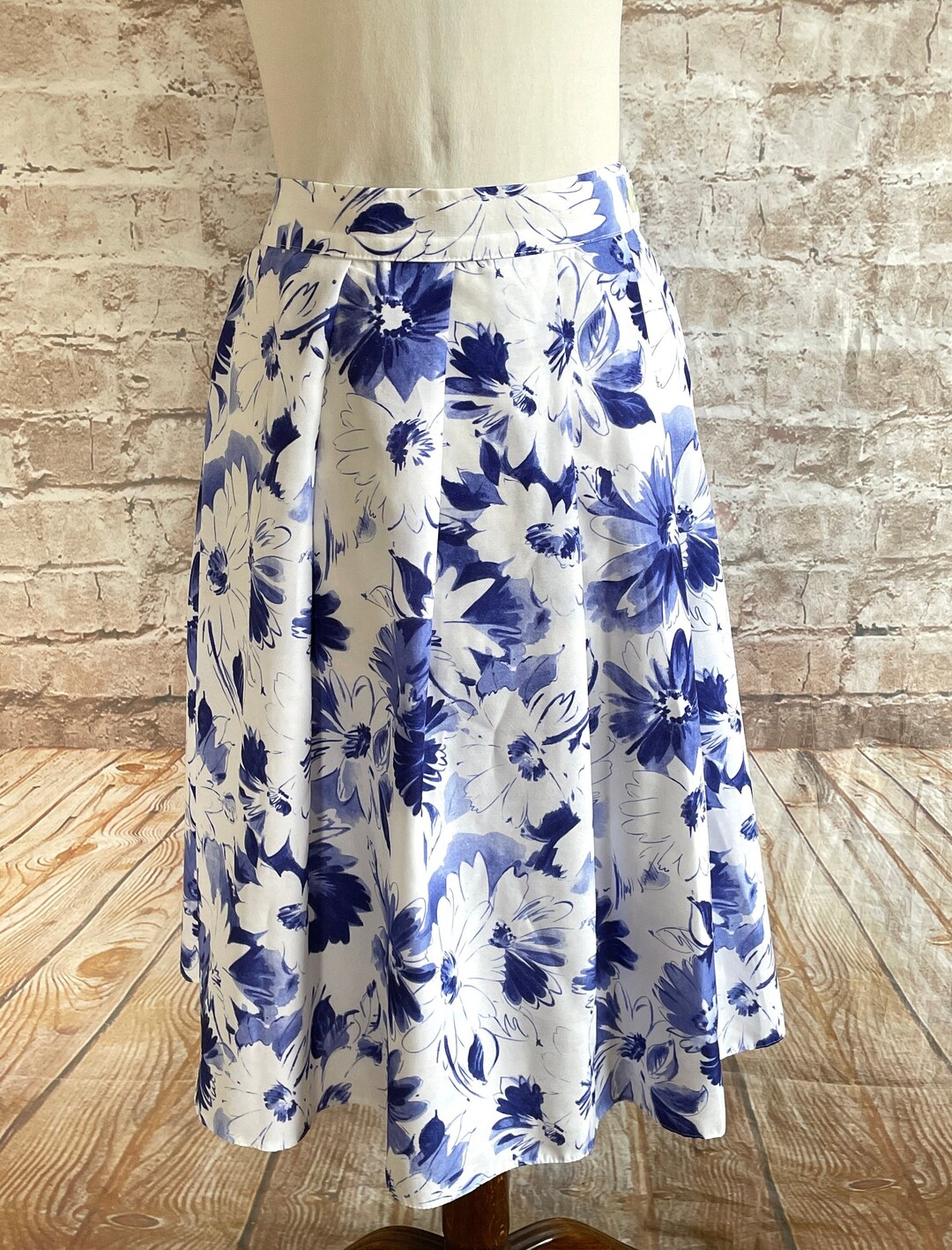 Vintage Skirt Blue and White Floral With Elasticated Waist Flared ...