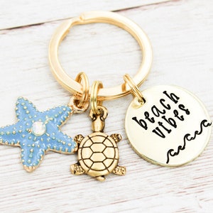 Beach Vibes Keychain, Sea Turtle Keyring, Beach Lover Gift, Starfish ...