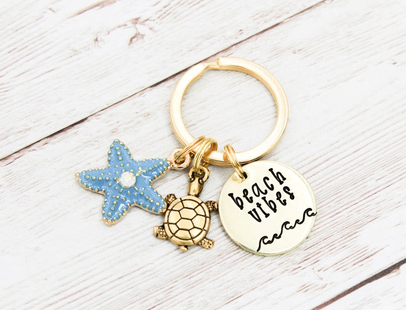 Beach Vibes Keychain Sea Turtle Keyring Beach Lover Gift - Etsy