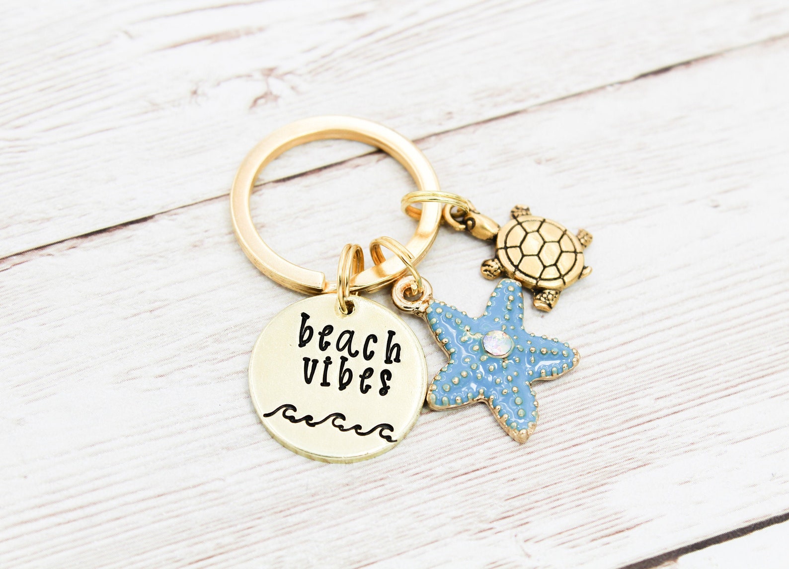 Beach Vibes Keychain Sea Turtle Keyring Beach Lover Gift - Etsy