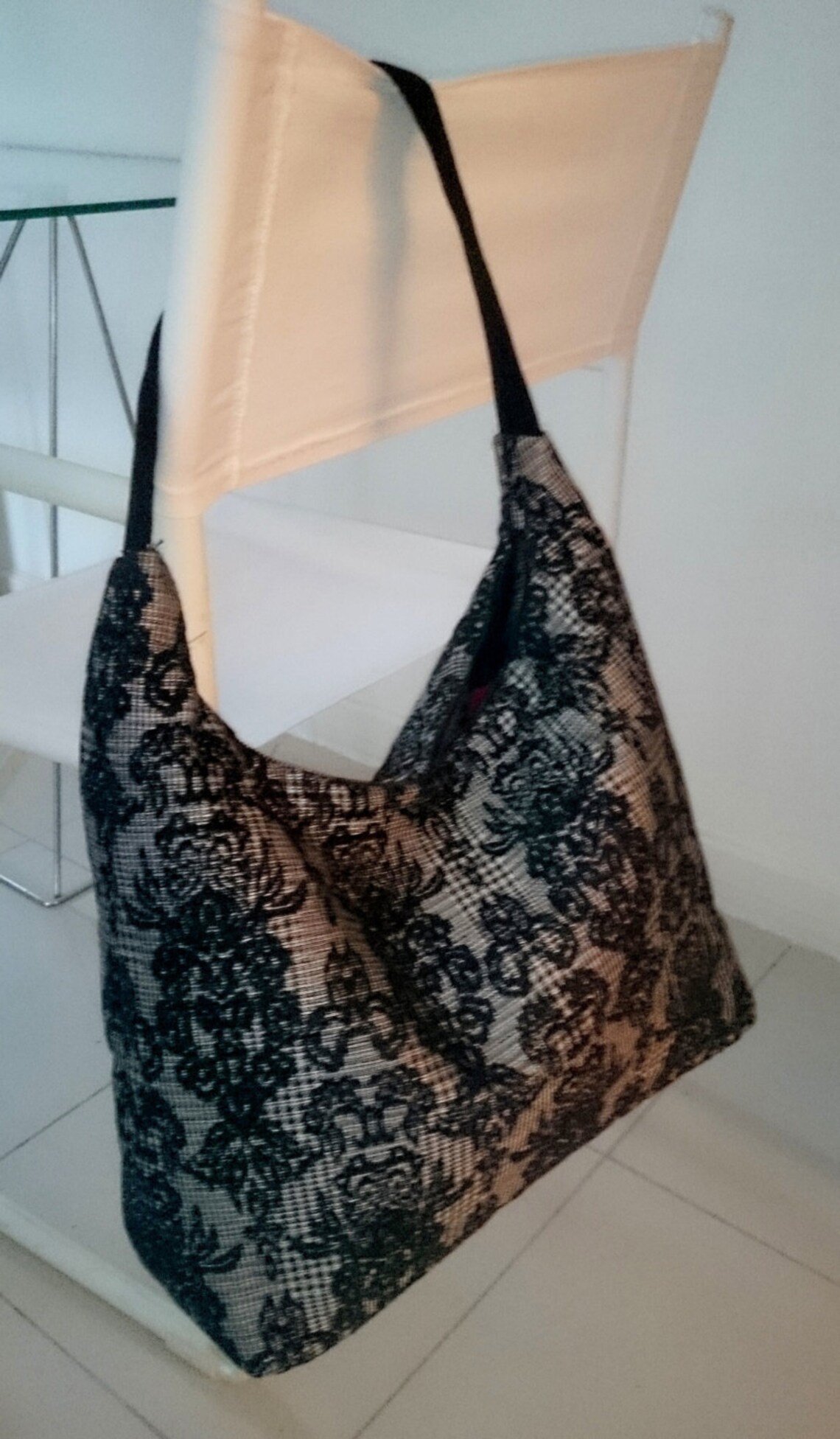 Sac besace brocart, motif motif fleur de lys noir sur prince de galles ...