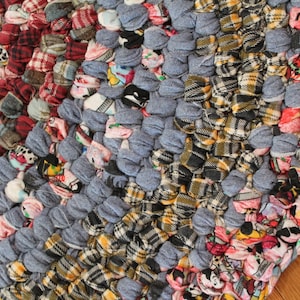 PDF Amish Knot Rag Rug Tutorial, Round Rug & Oval Rug Tutorial, AKA ...