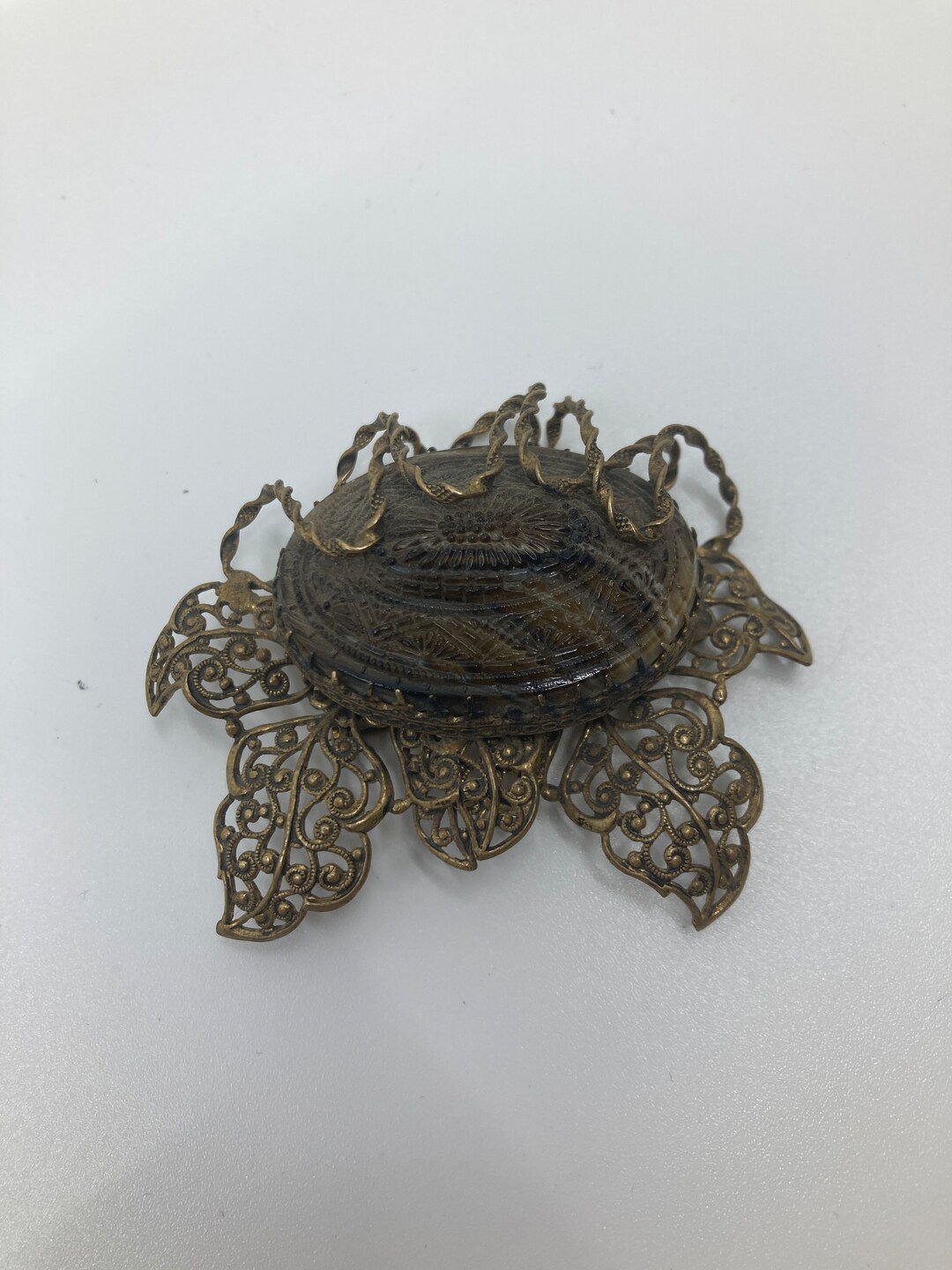 Vtg 1940s MIRIAM HASKELL ? Carved Shell Brass Filigree Brooch - Etsy