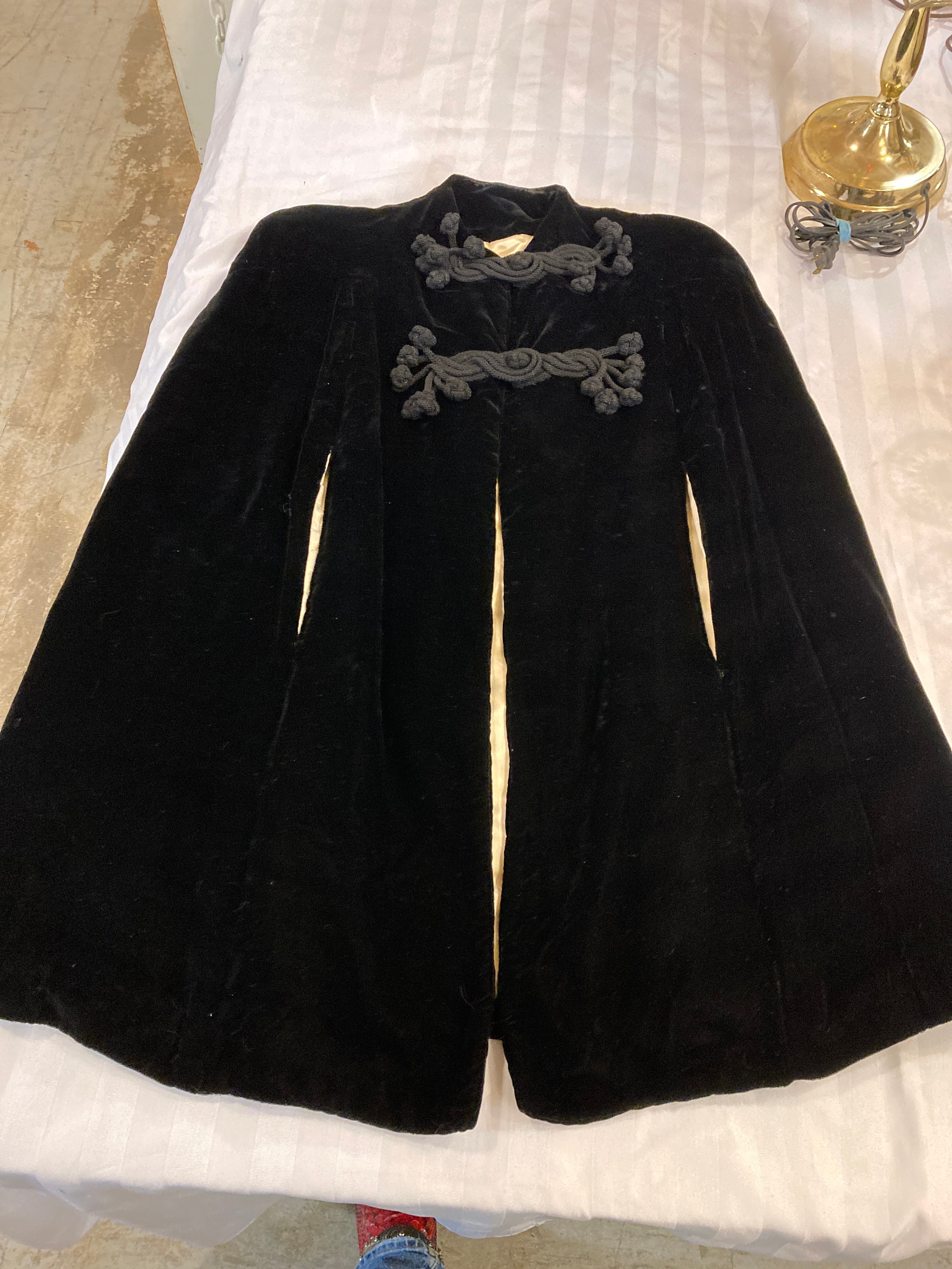 Vtg 1940s Black Velvet Mourning Gothic Steampunk Womens Cape - Etsy