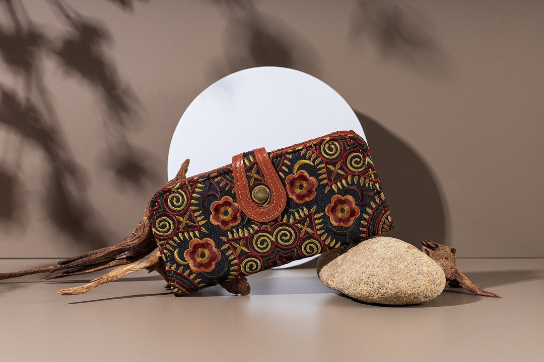 Mocha Star Hmong Tribe Embroidered Wallet, Boho Leather Purse ...