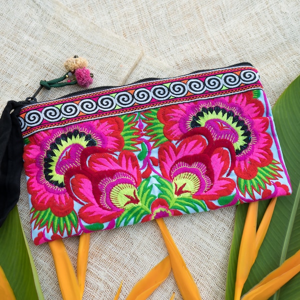 Handcrafted Purse - Etsy