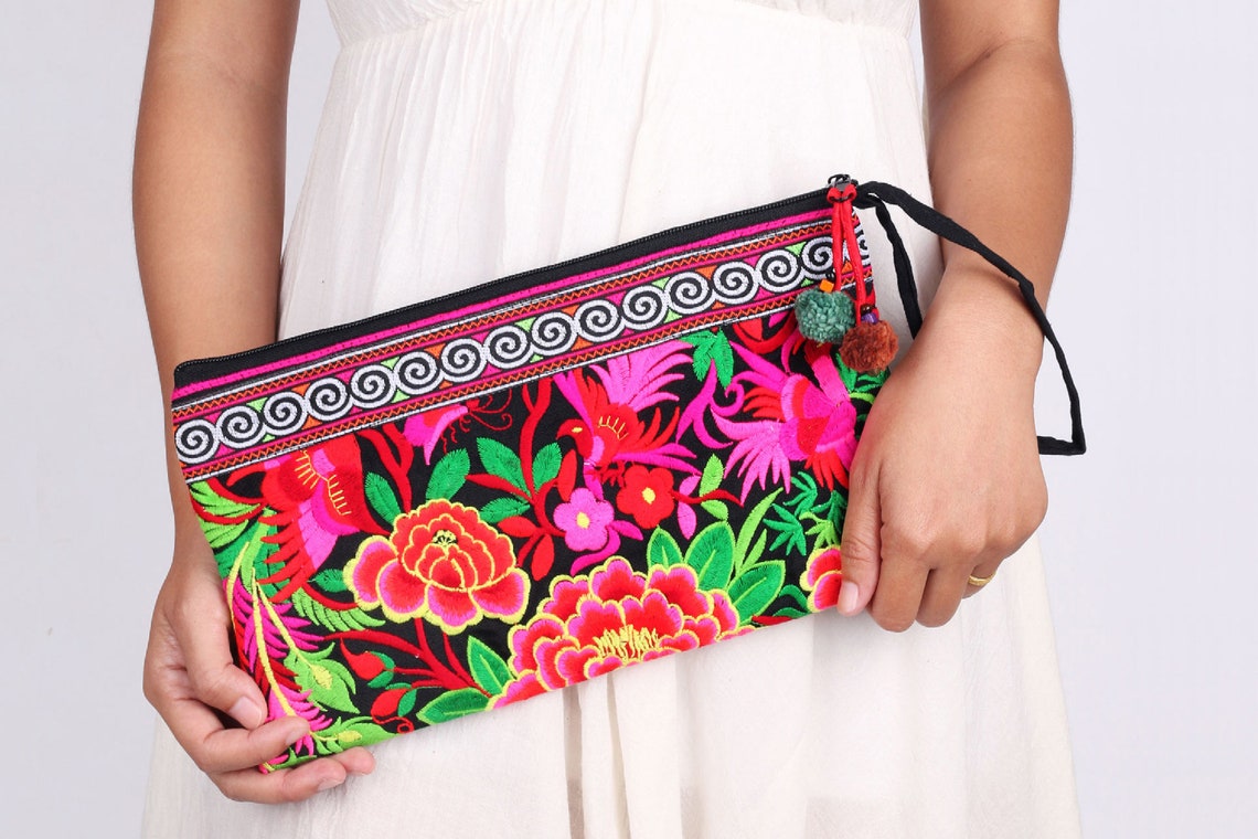 Black Rose Garden Pattern Clutch Bag for Woman Embroidered - Etsy