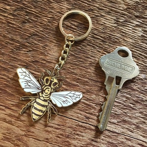 Honey Bee Enamel Keychain, Bee Keychain, Outdoors Keychain, Single Hard ...