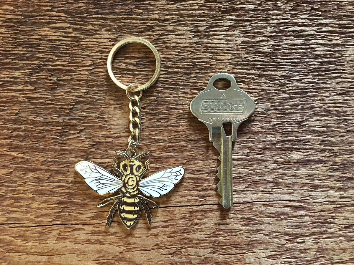 Honey Bee Enamel Keychain Bee Keychain Outdoors Keychain | Etsy