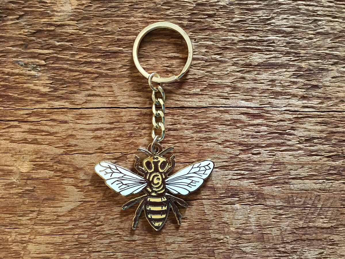 Honey Bee Enamel Keychain Bee Keychain Outdoors Keychain | Etsy