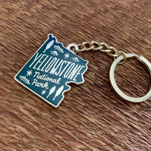 Yellowstone Enamel Keychain, Yellowstone National Park Map Keychain ...