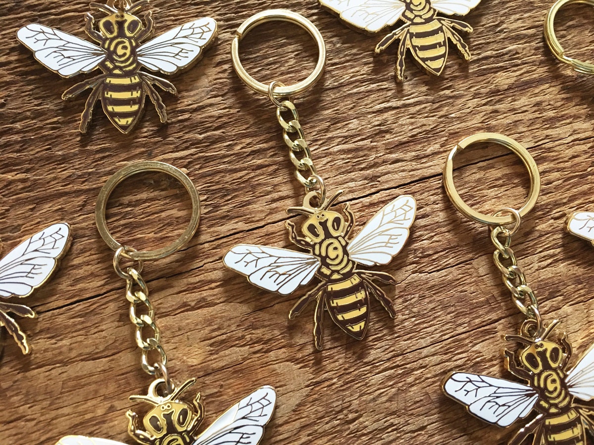 Honey Bee Enamel Keychain Bee Keychain Outdoors Keychain | Etsy