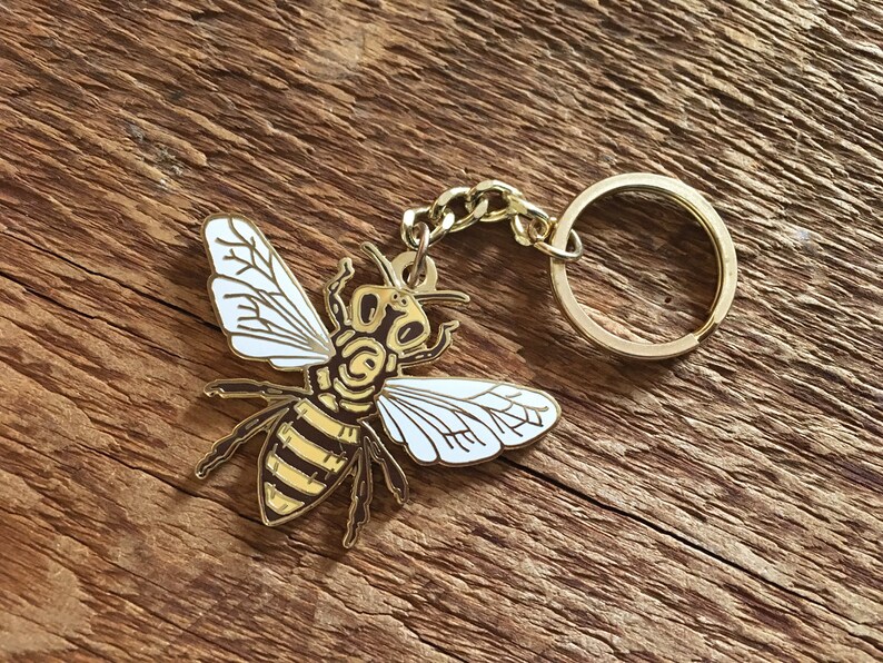 Honey Bee Enamel Keychain Bee Keychain Outdoors Keychain | Etsy