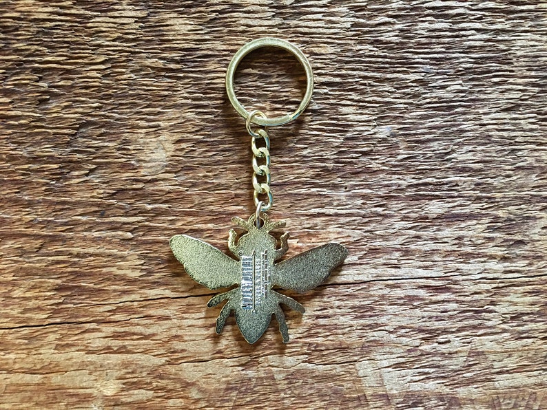 Honey Bee Enamel Keychain Bee Keychain Outdoors Keychain | Etsy