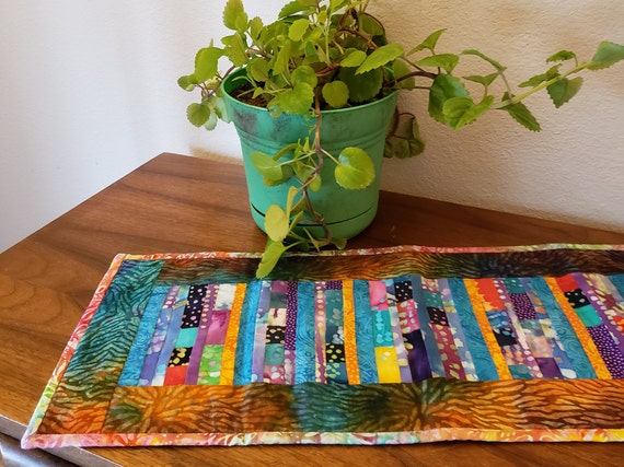 Table runner/Table topper/Dresser Scarf/Batik Table Linens Linens etna ...