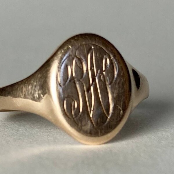Antique Signet Ring - Etsy