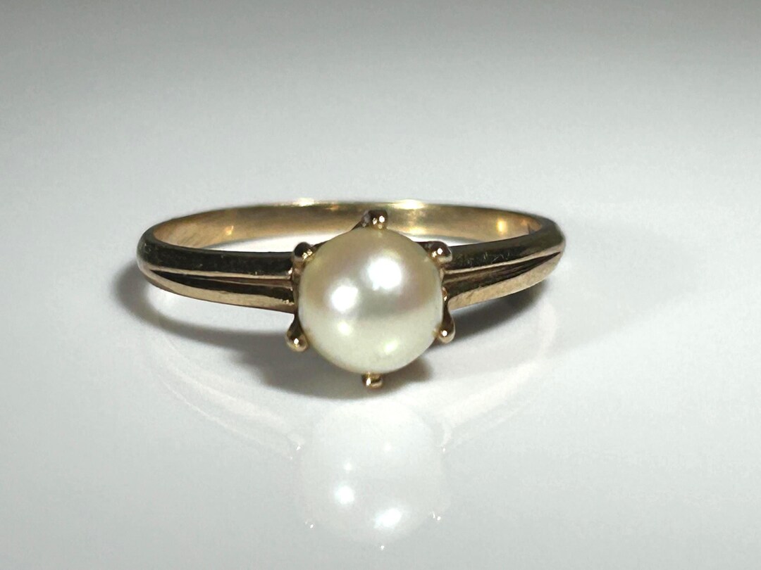 Antique Claw Mount Pearl Solitaire Ring in 10K Yellow Gold - Etsy
