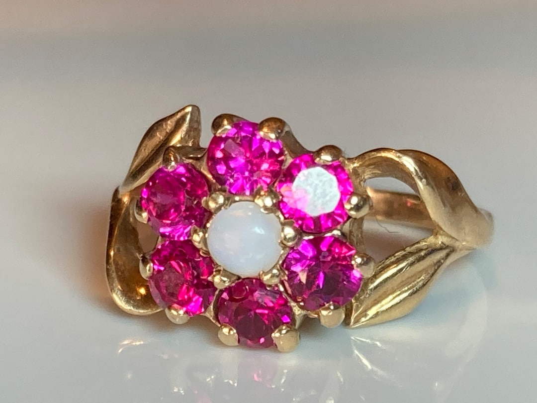 Antique Ruby Opal Cluster Ring in Yellow Gold - Etsy