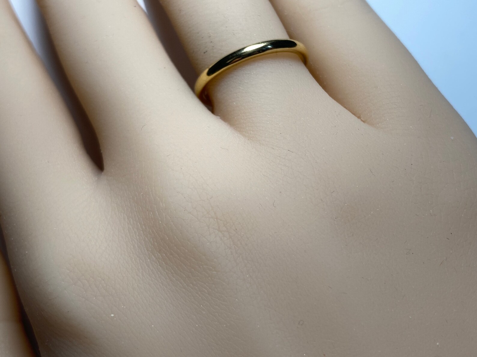 Vintage 18K Yellow Gold Rounded Band - Etsy