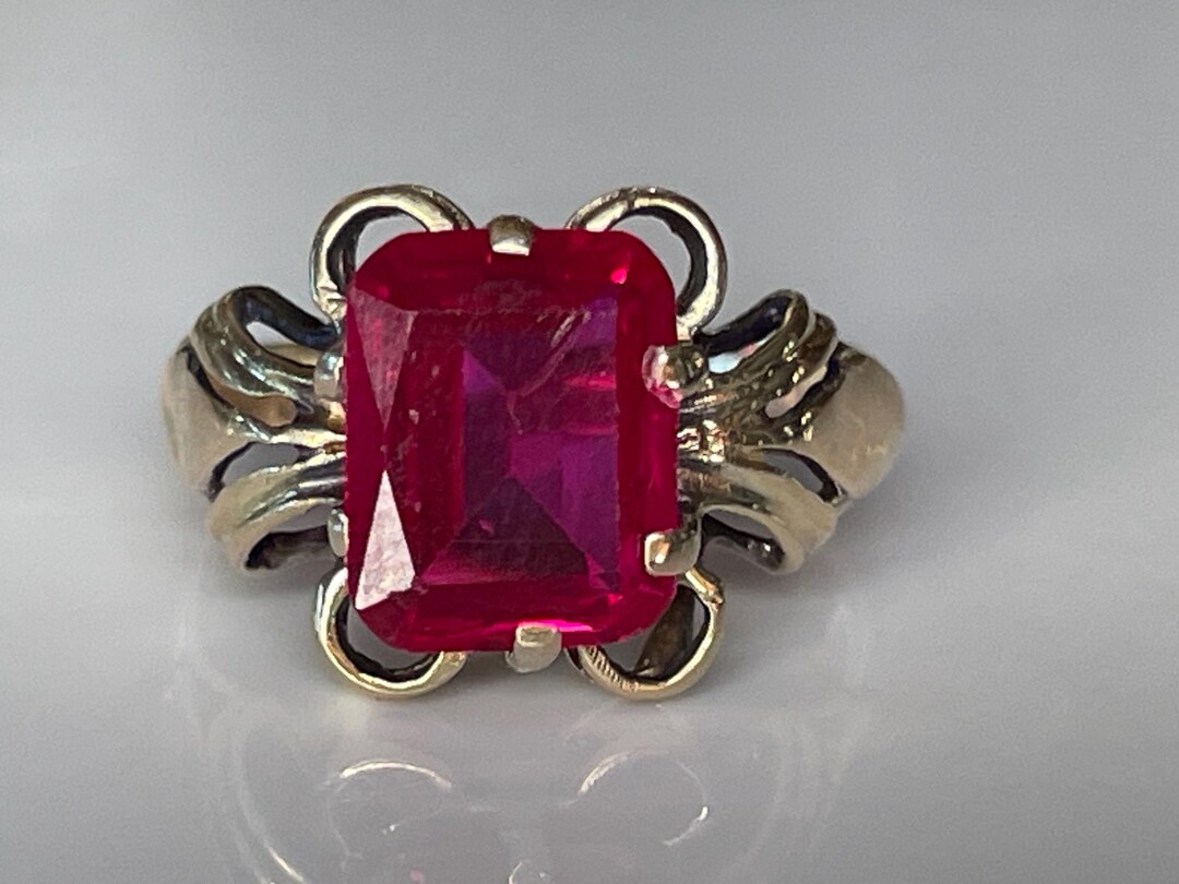 Antique Art Nouveau Emerald Cut Ruby Ring in Yellow Gold - Etsy