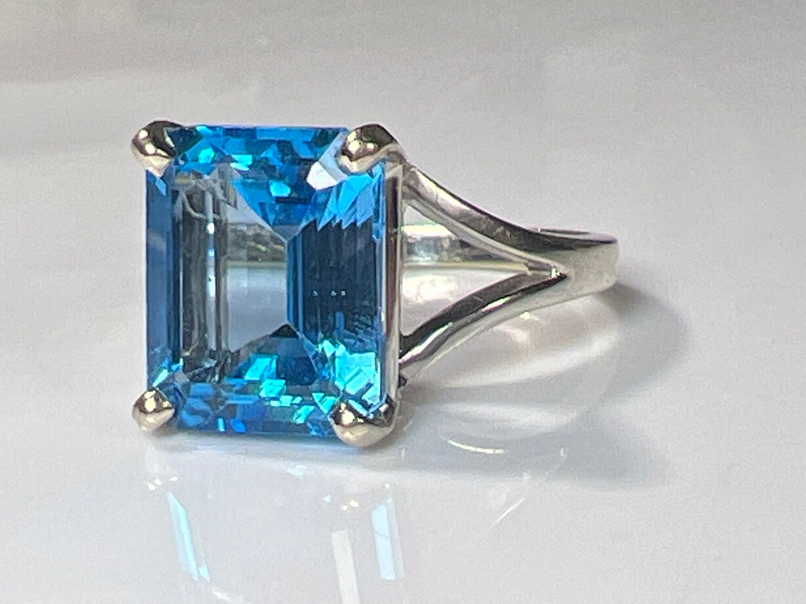 Vintage Emerald Cut Large Blue Topaz Ring in 14K White Gold - Etsy