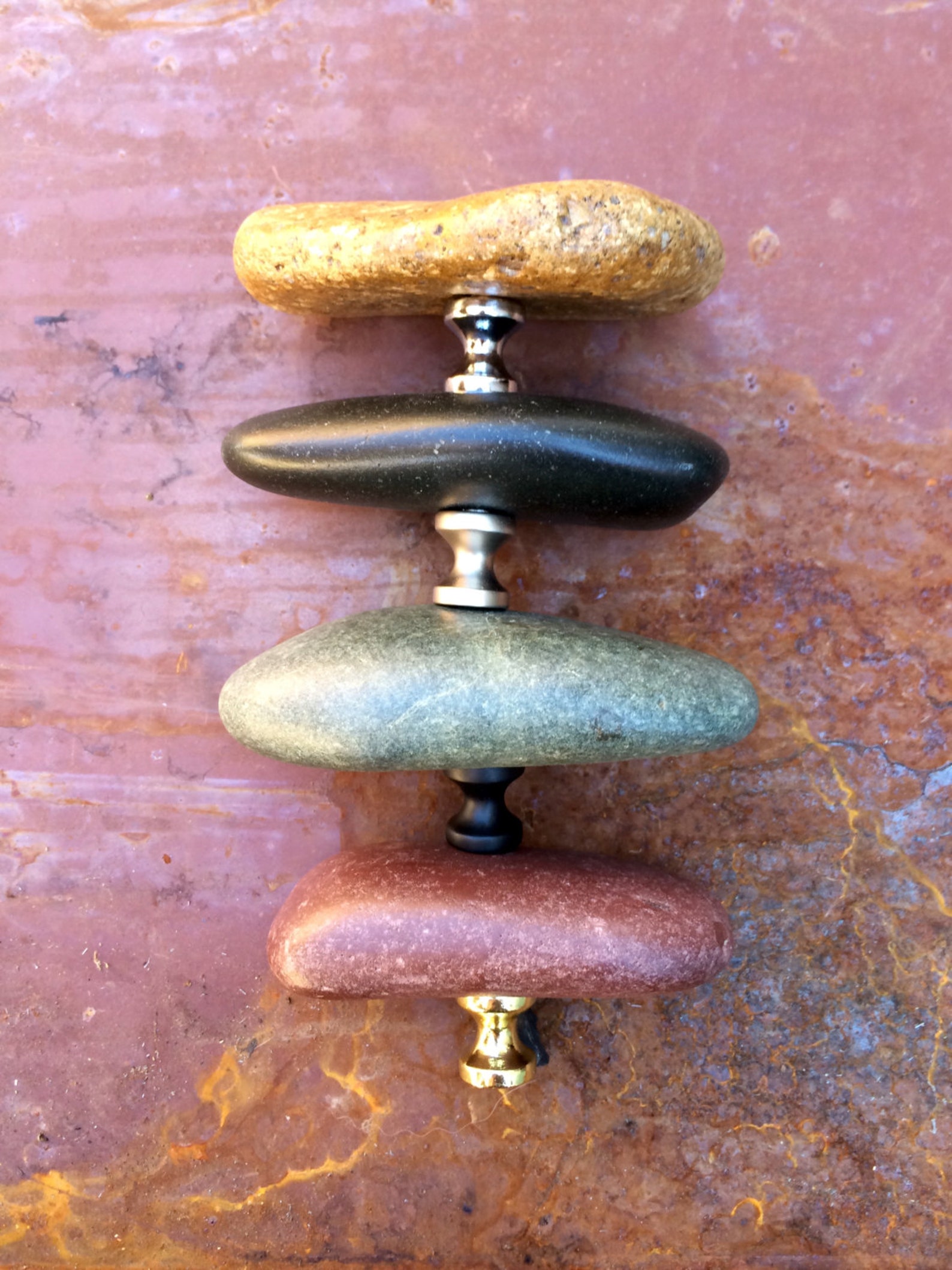 Idaho Natural River Rock Cabinet Hardware - Etsy