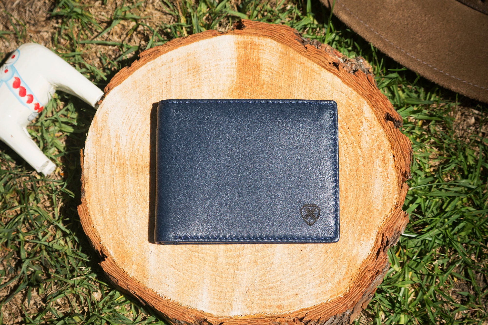 Navy Blue Men's Slim Leather Wallet - Bifold Wallet for Men ...