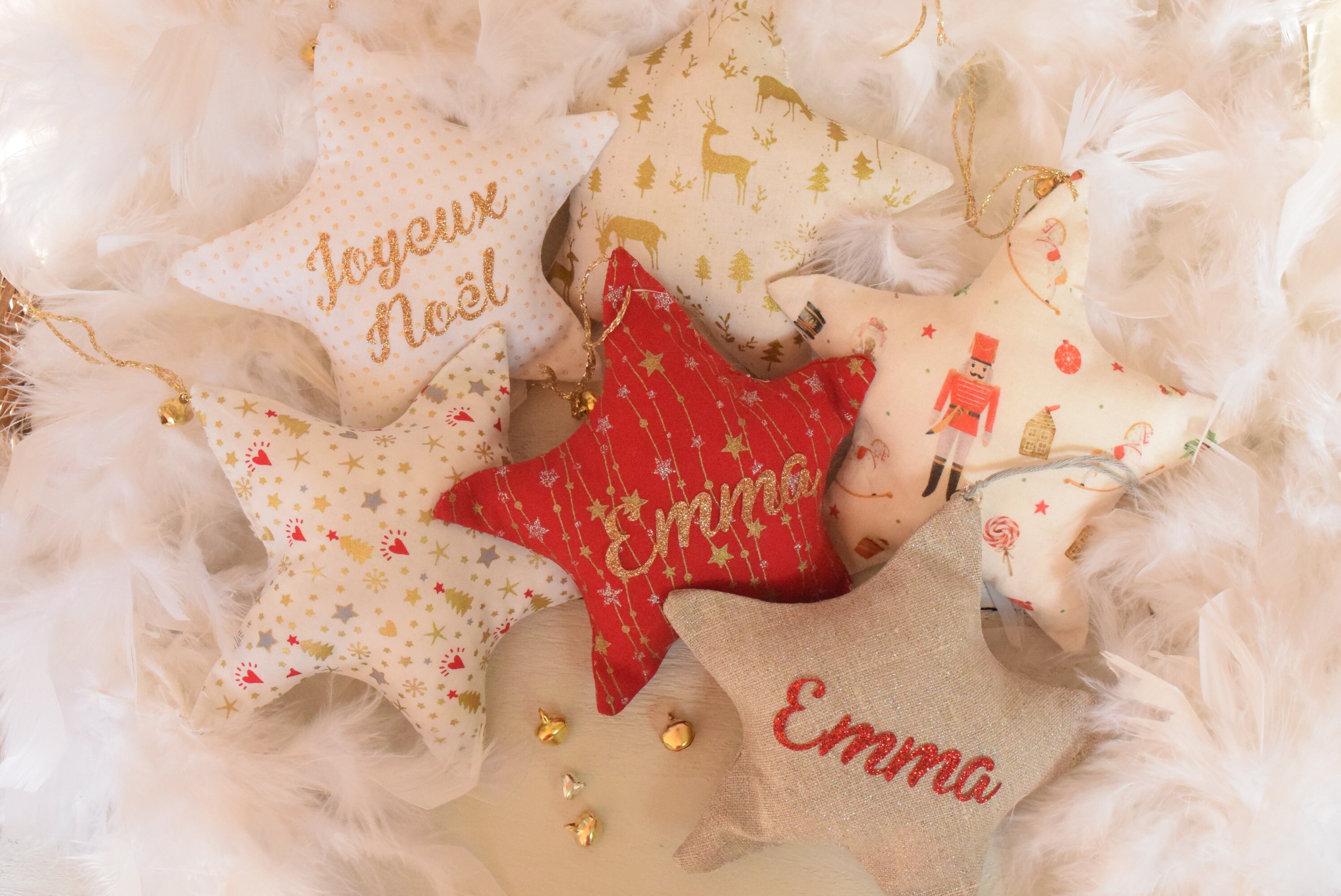 Etoile de noël prénom en tissu casse noisette rouge doré beige et ...