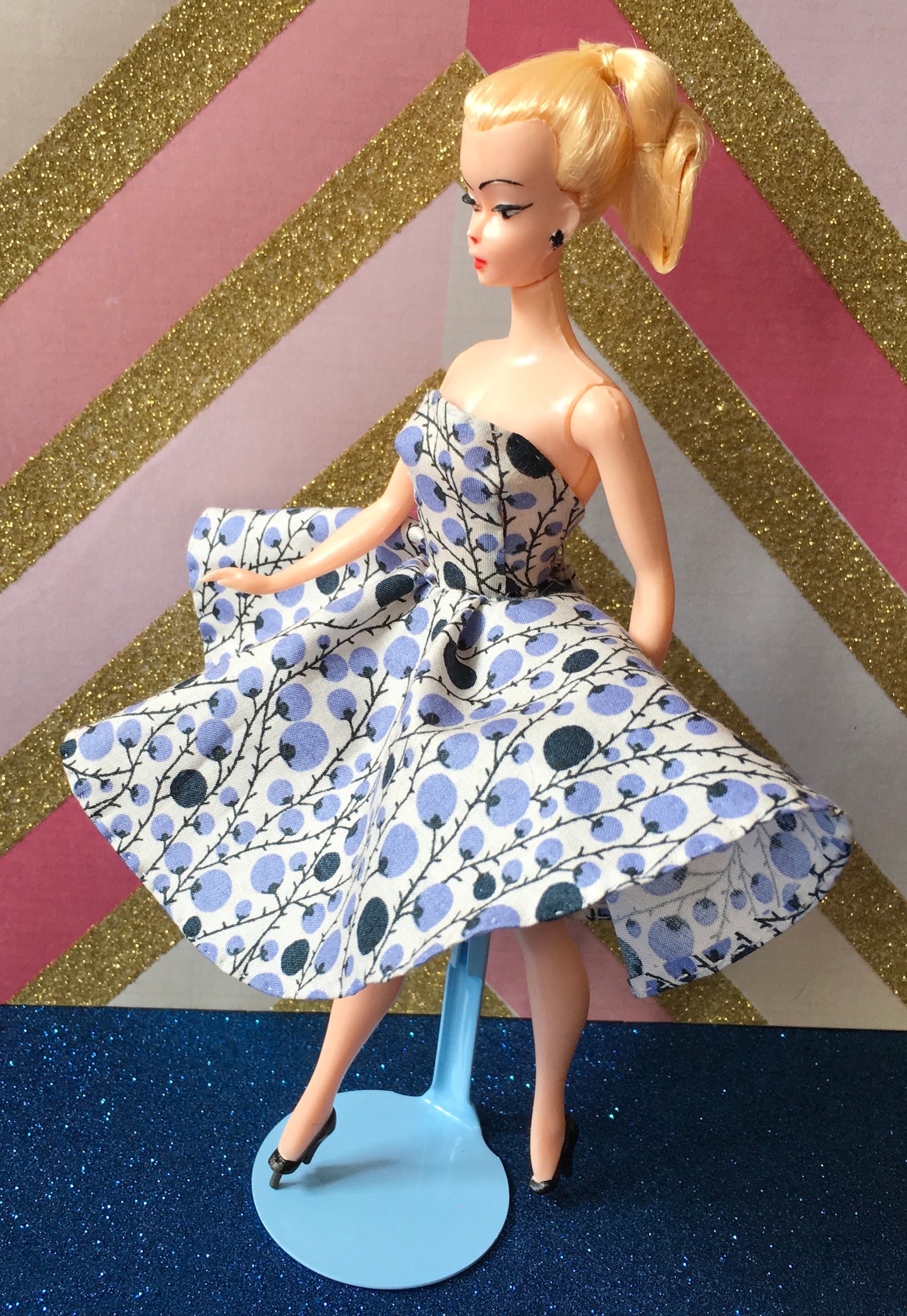 Hong Kong Bild Lilli Balloons cotton lawn frock | Etsy