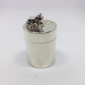 Silver Frog Box, Sterling Silver Collectable Pill Box With Frog Sat on ...