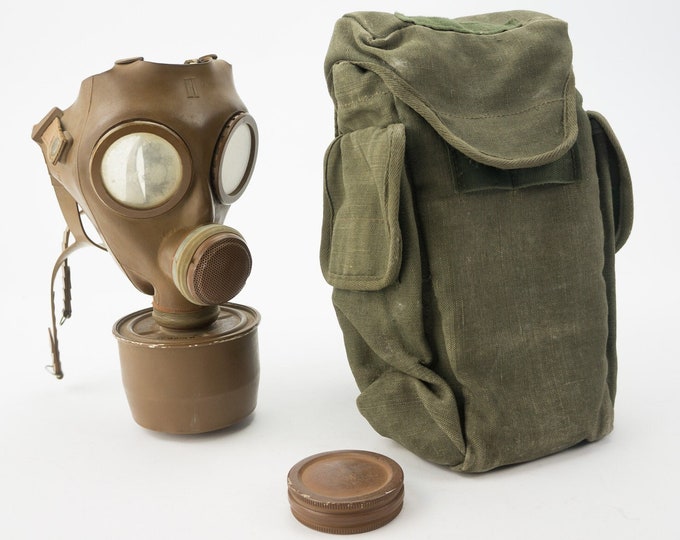 Vintage Gas Mask Kit | 1970s | French Army | Mle 63 HBC 71-8 | Military ...