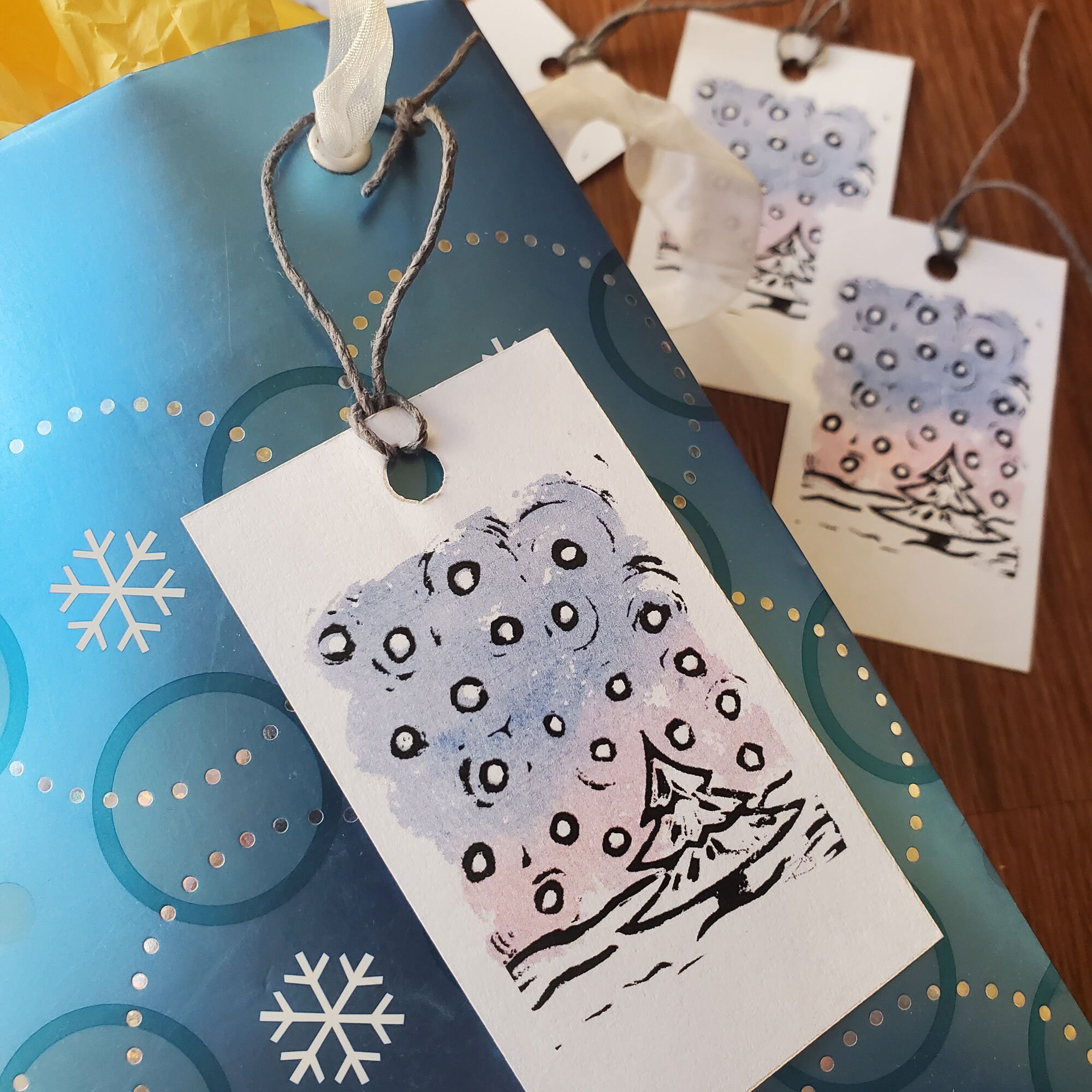 Printable DIY Gift Tags -- Snowy Trees - Etsy