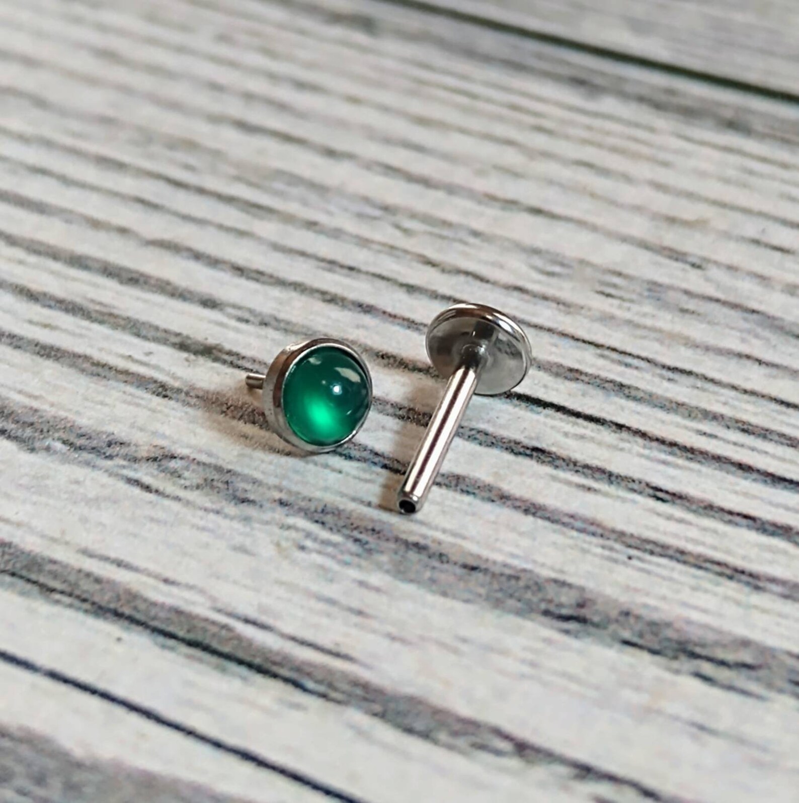 18 Gauge Green Onyx Labret Stud 3mm Polished 316l Steel - Etsy UK