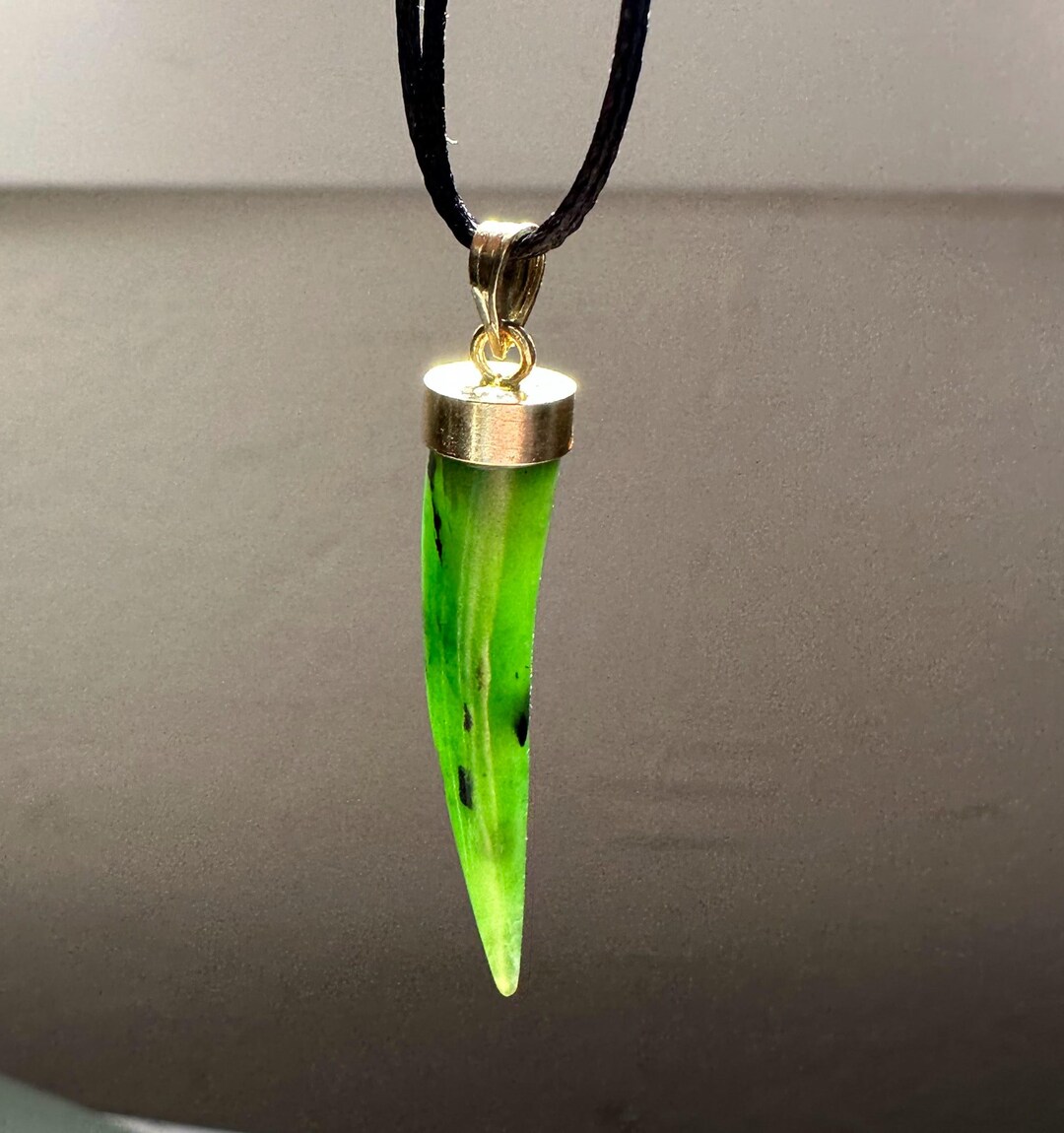 Vintage Green Canadian Jade Talon/tusk Pendant - as Is - Etsy