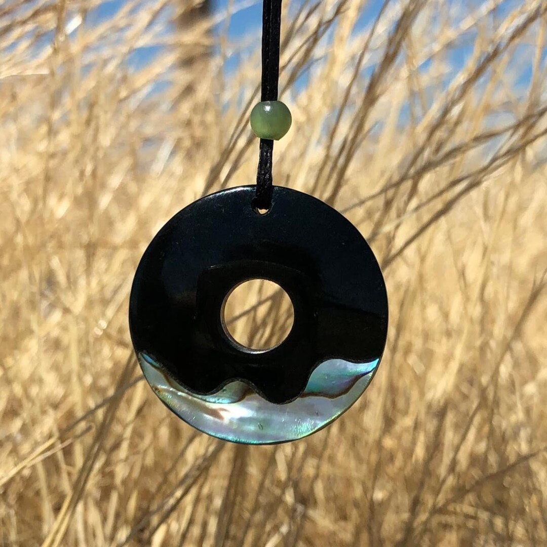 Australian Black Jade & Abalone Pendant, 30mm - Etsy