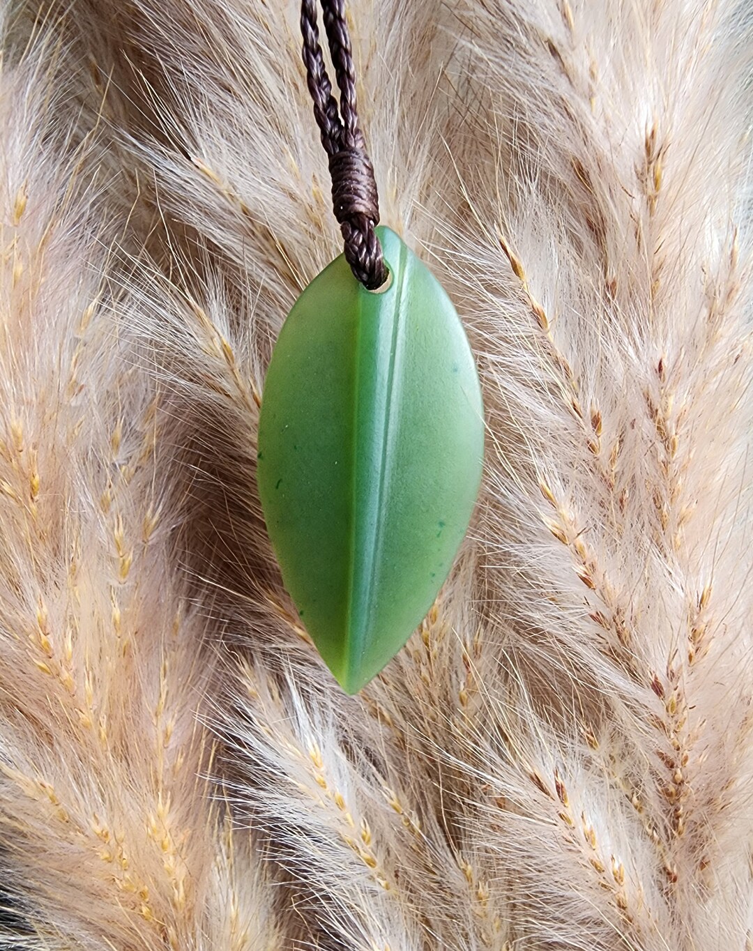 Canadian Nephrite Jade Pendant, Leaf - Etsy