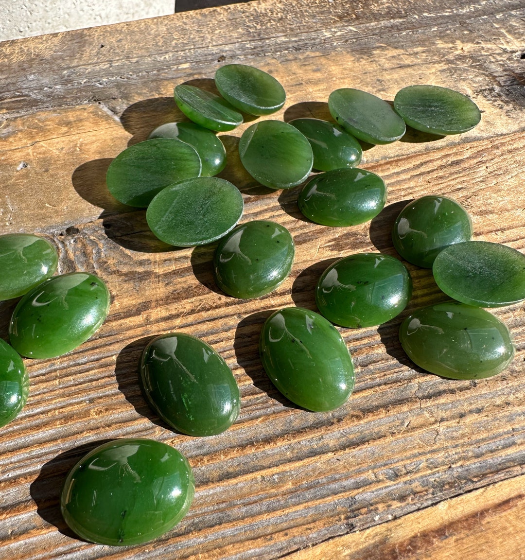 Rick Dark Green Jade Oval Cabochon, 20x15mm (SOLD INDIVIDUALLY) - Etsy