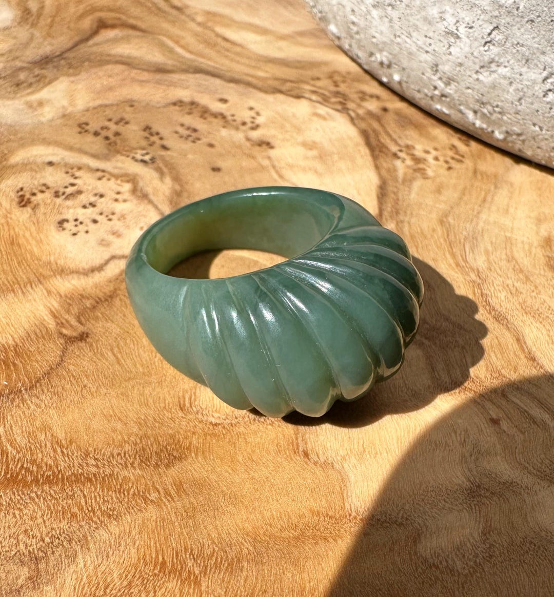 High Dome Fluted Carved Neprhite Jade Ring - Size 9.25* - Etsy