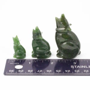 Canadian Nephrite Jade Wolf Carving (multiple Sizes Available) - Etsy