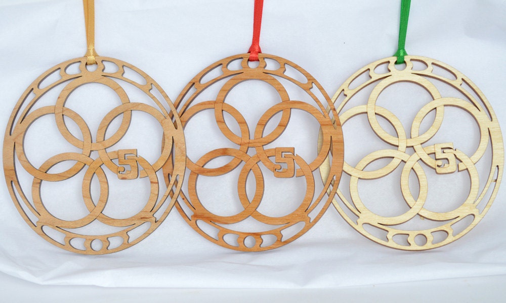 5 Golden Rings Ornament Woodcut Design 5 Interlocking Rings - Etsy