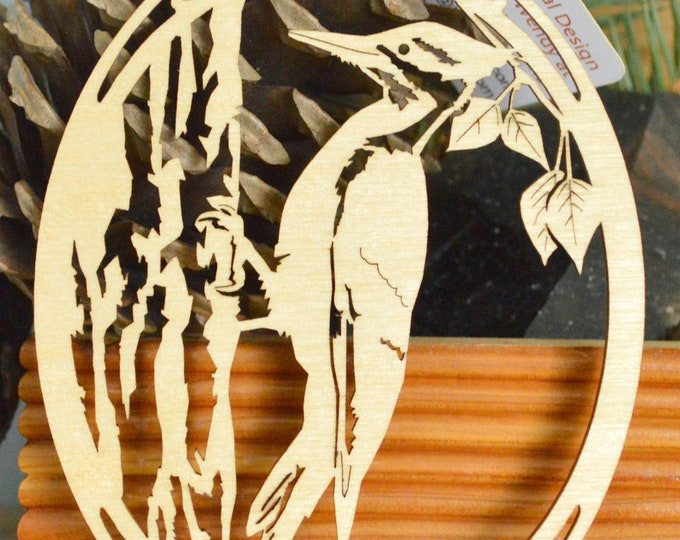 Wooden Woodpecker Ornament Wood-cut Pileated Woodpecker Decoration ...
