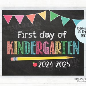 First Day of Kindergarten Sign Girl Printable First Day of School Sign ...