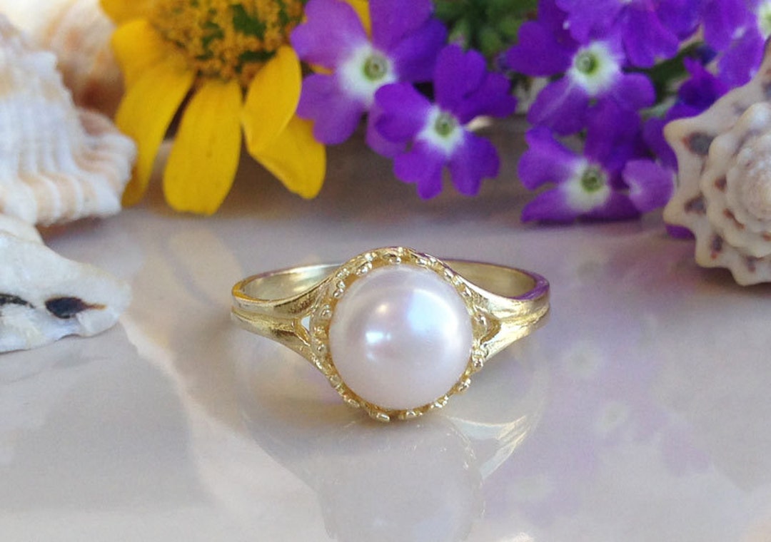 White Pearl Ring – Round Gemstone Vintage Crown Prong Set Dainty Simple ...