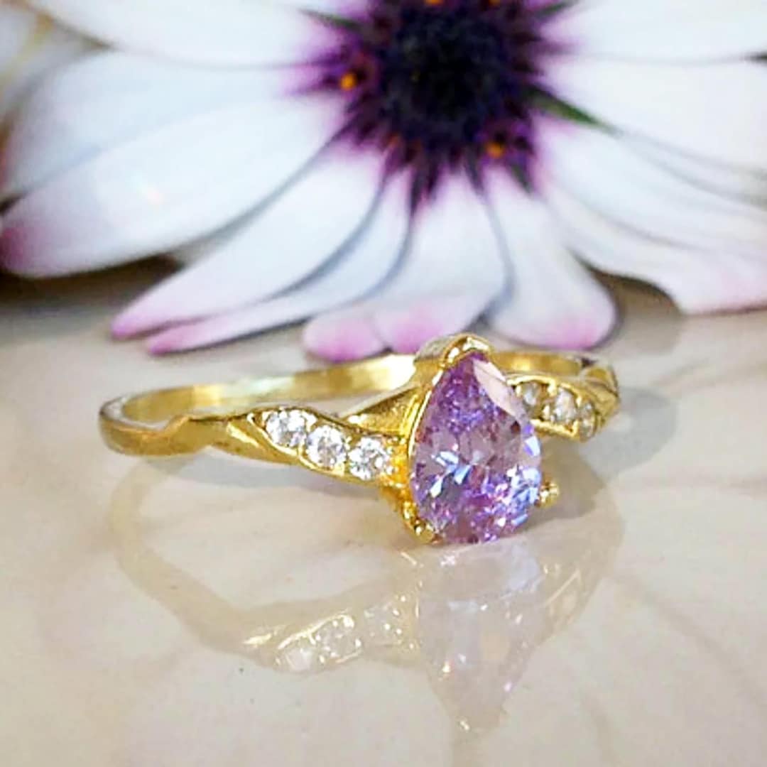 Lavender Amethyst Ring - Pear Light Purple Gemstone Prong Set Teardrop ...